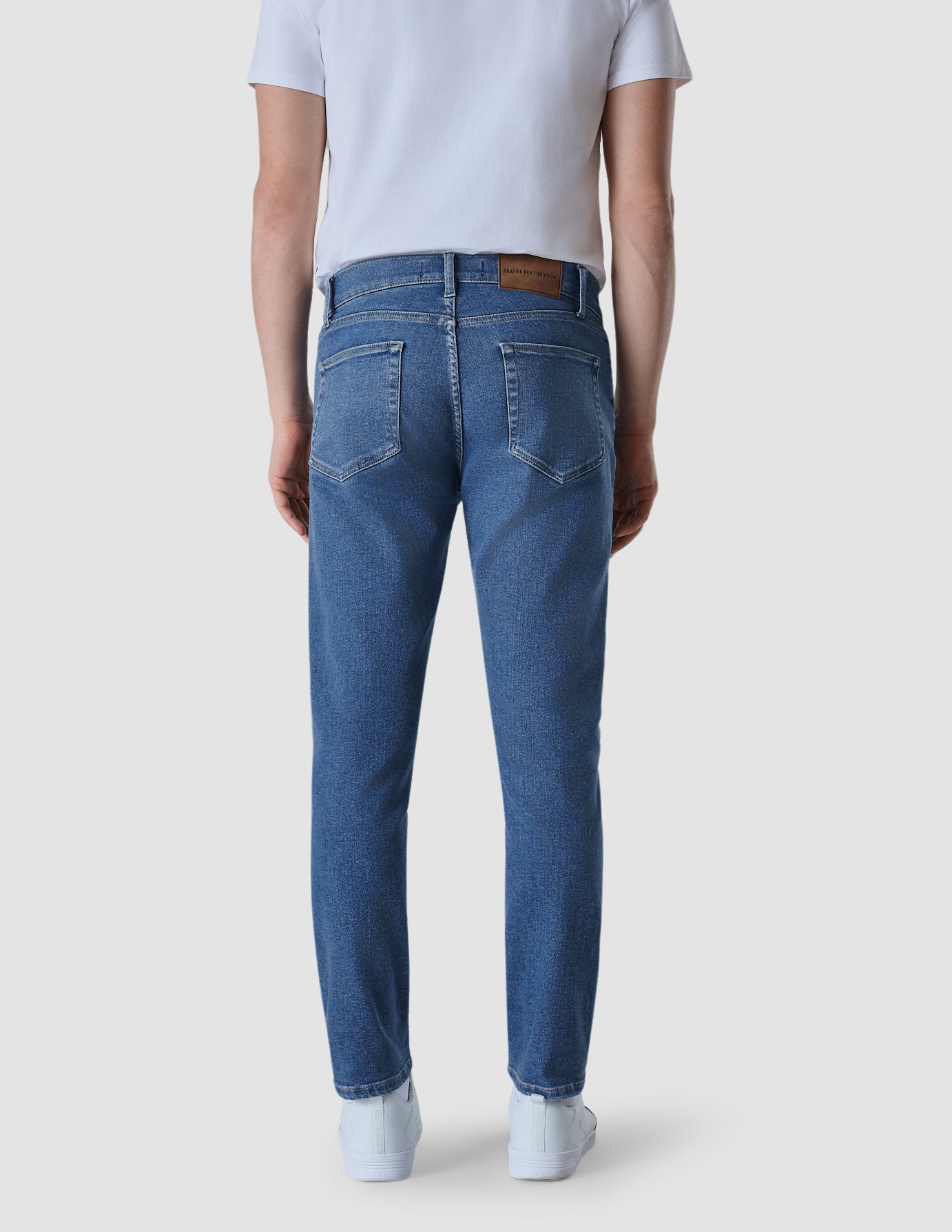 Classic Jeans | SHAPING NEW TOMORROW