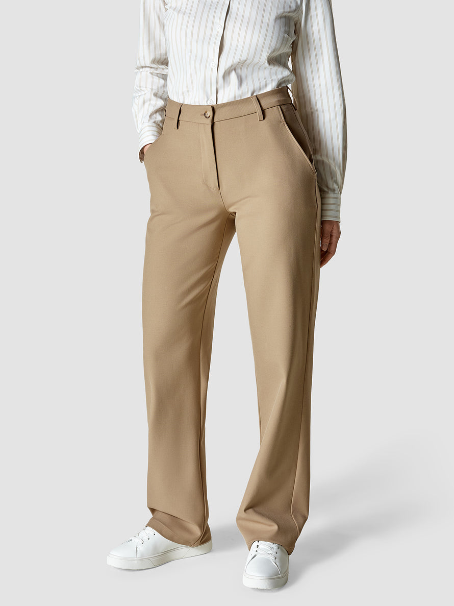 Straight Essential Women’s Pants | SHAPING NEW TOMORROW