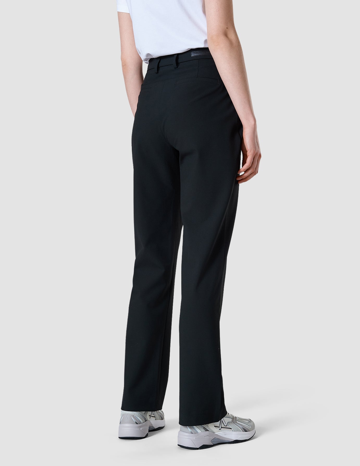 Women Straight Essential Pants Black | SHAPING NEW TOMORROW