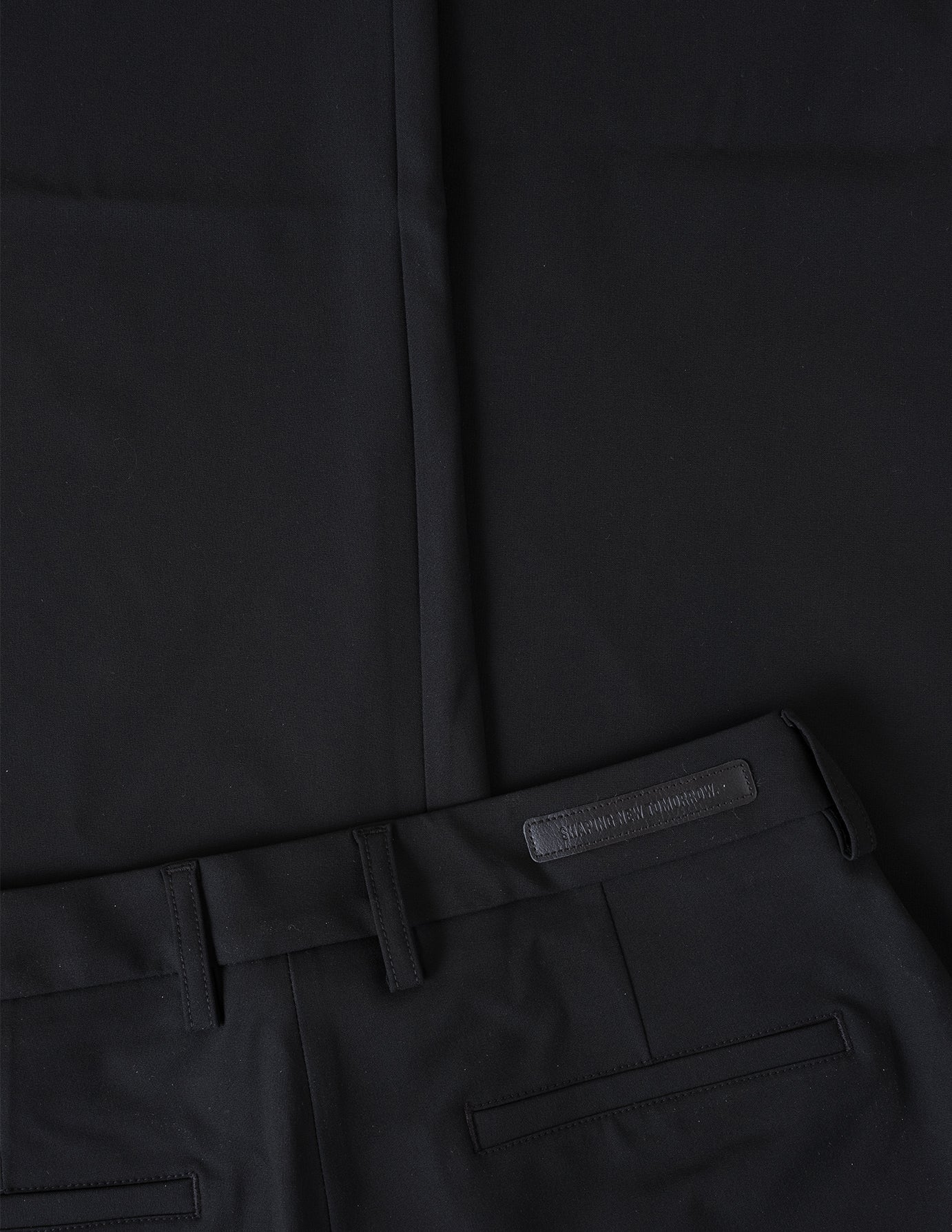 Essential Pants til kvinder | SHAPING NEW TOMORROW