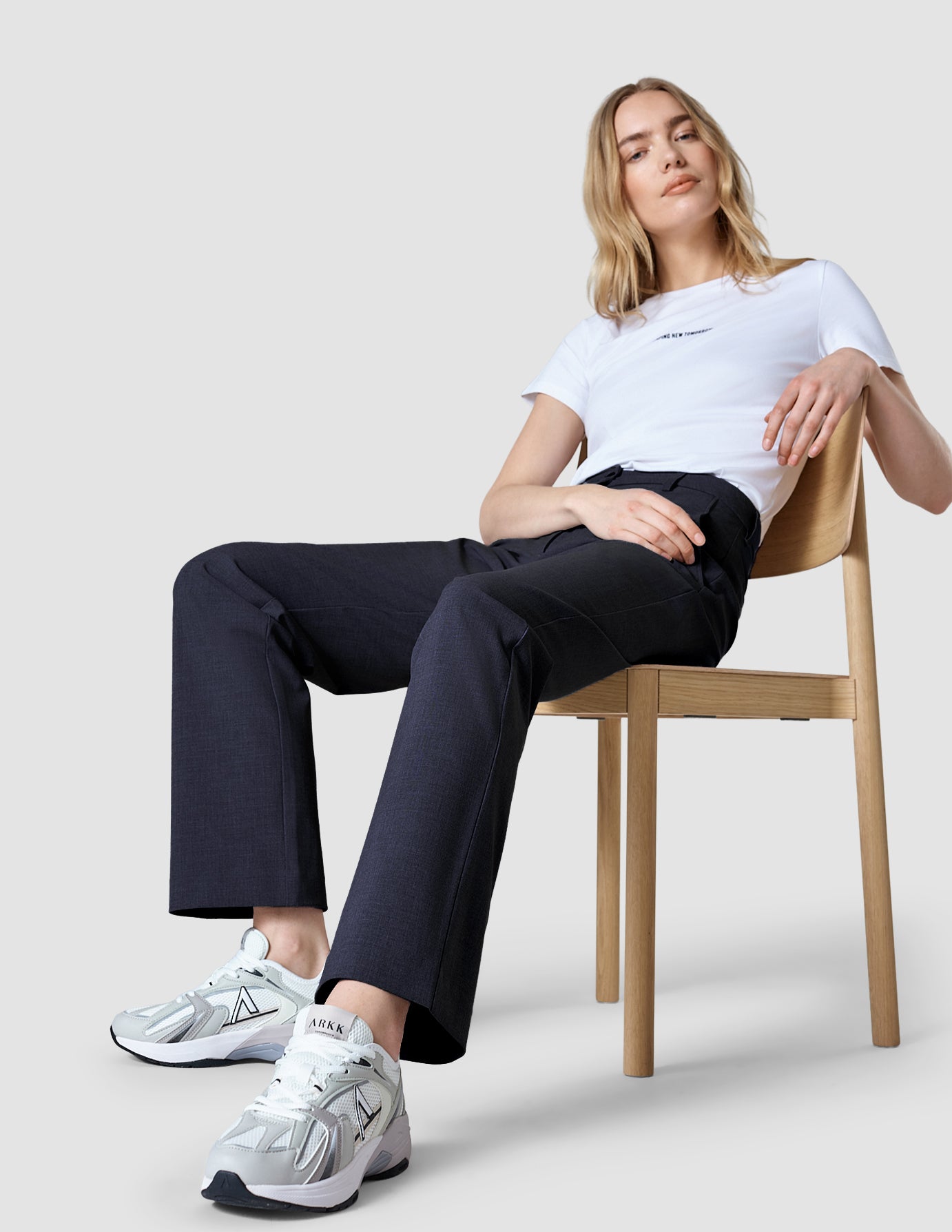 Women Straight Essential Pants Midnight Blue | SHAPING NEW TOMORROW