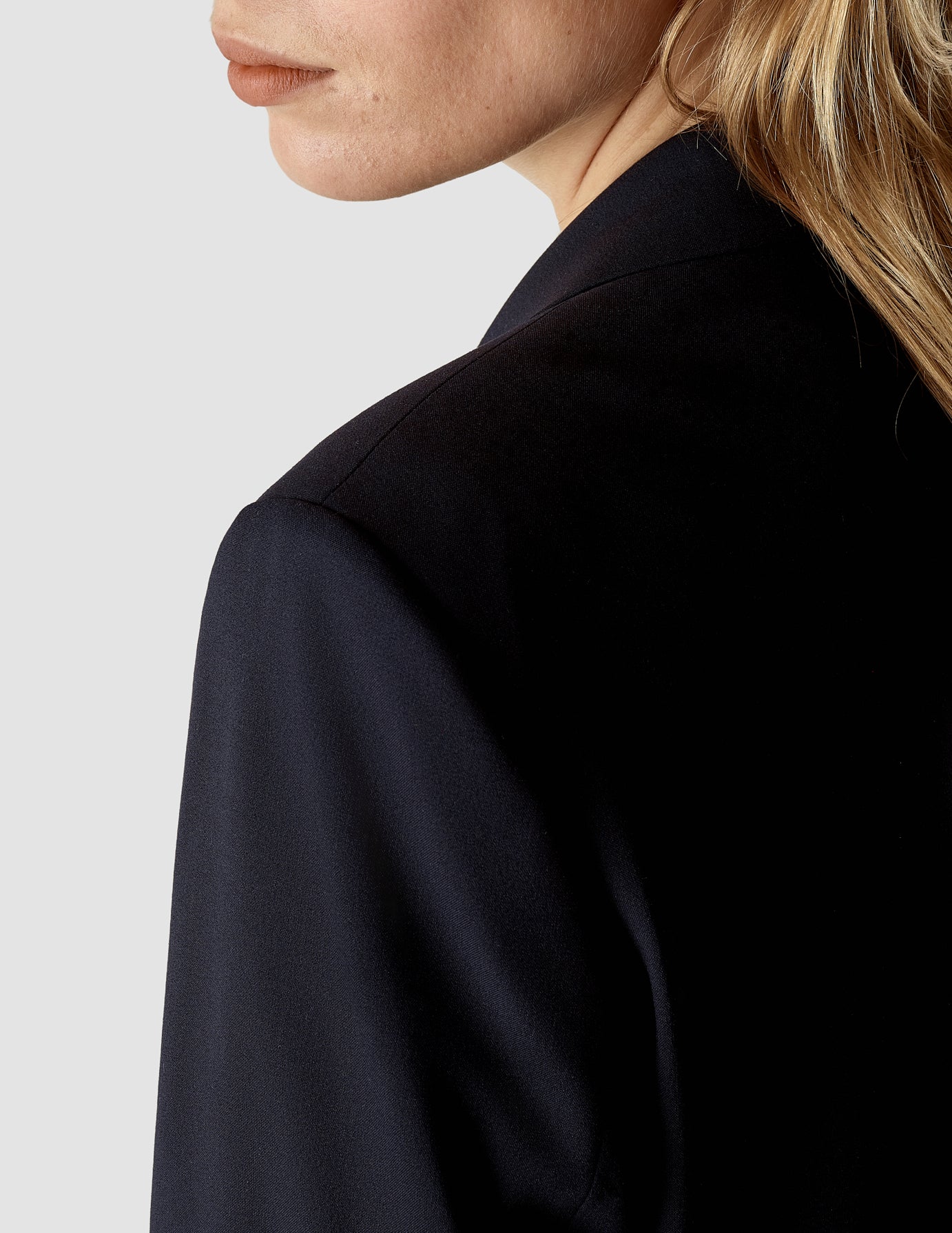 Women Essential Blazer Midnight Blue | SHAPING NEW TOMORROW