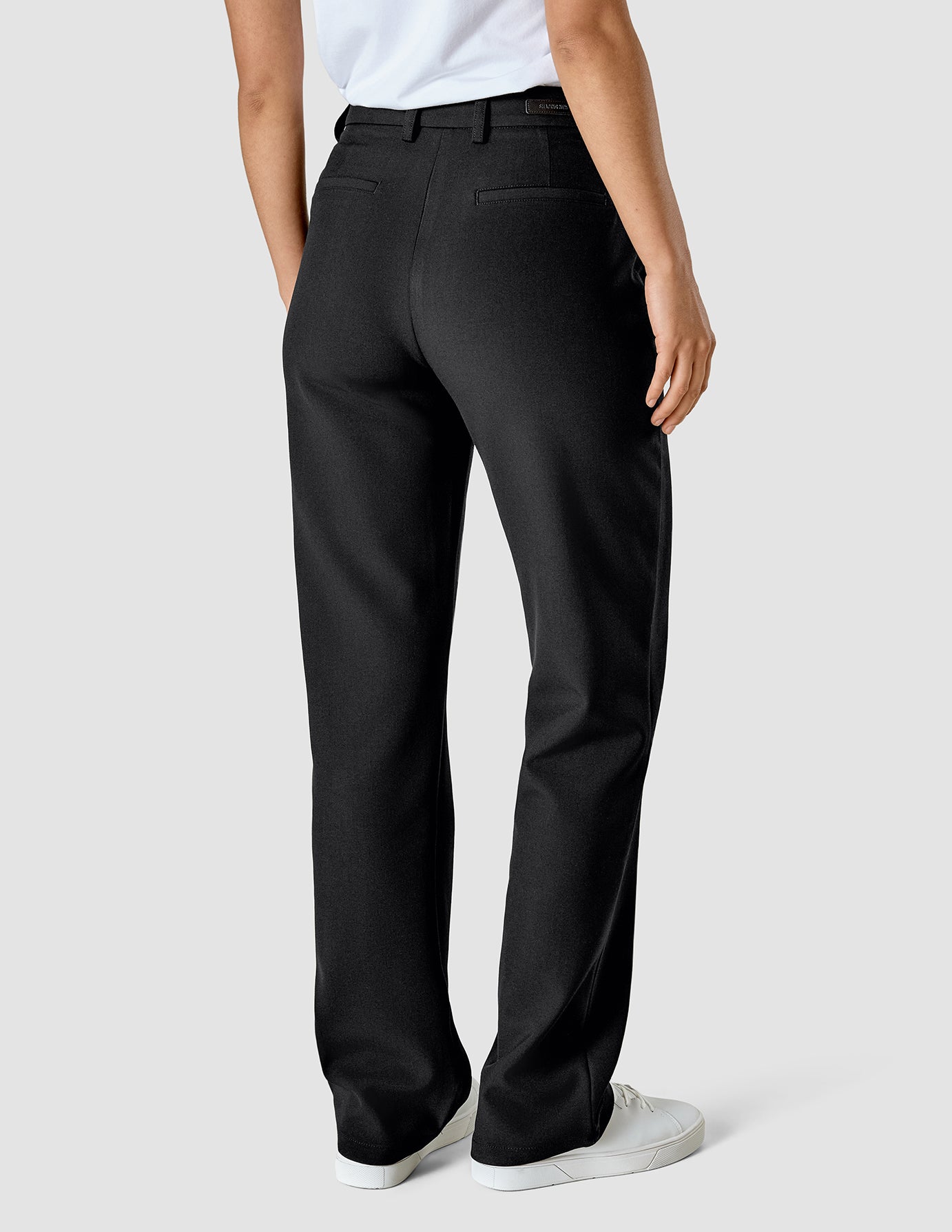 Women's No. 1 Pants | SHAPING NEW TOMORROW