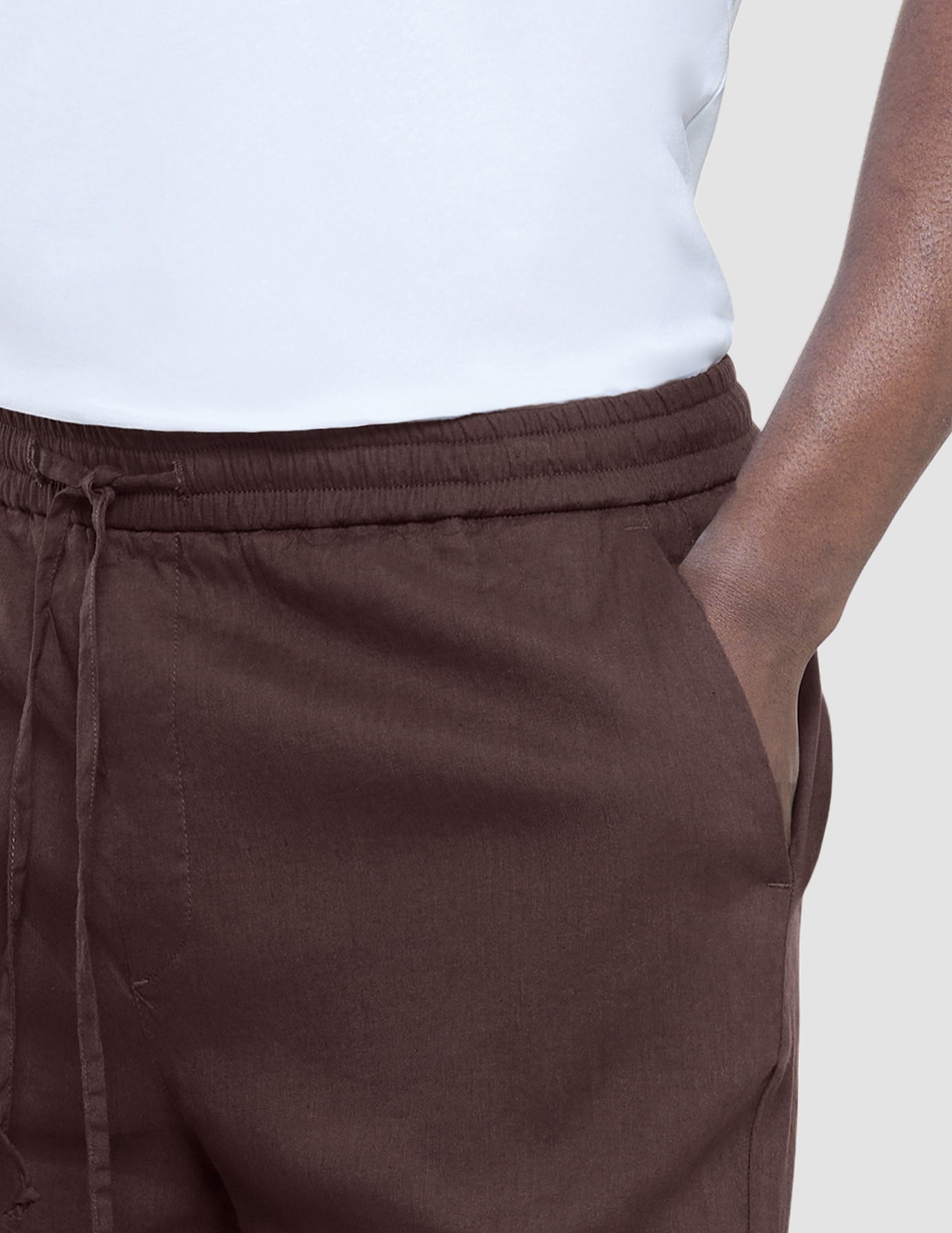 Refined Linen Pants Dark Brown | SHAPING NEW TOMORROW